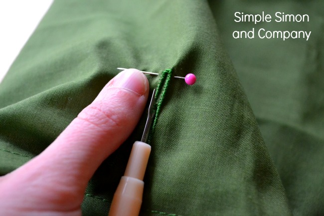 How to Sew a Buttonhole (and let your machine do all the work ...