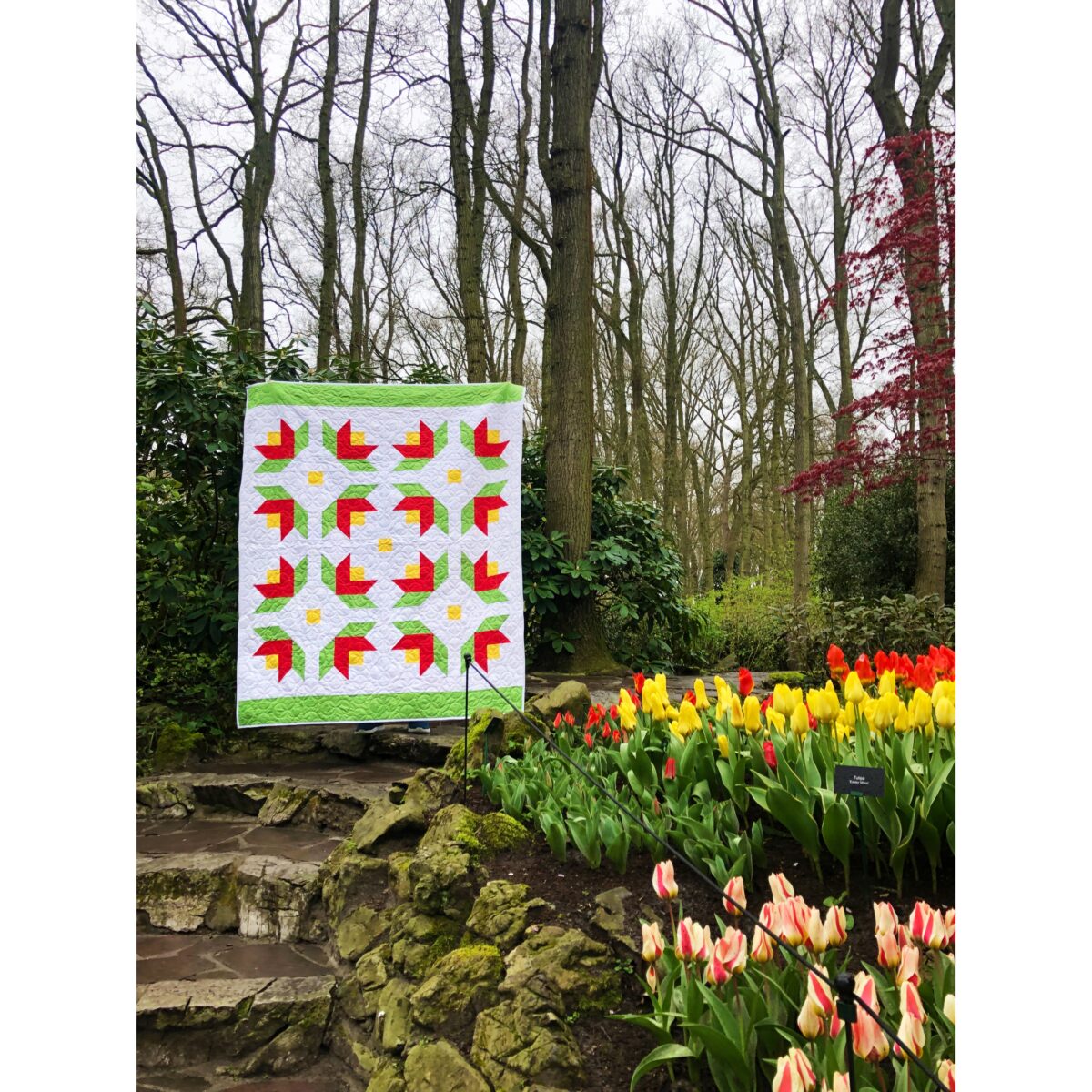 Dutch Tulips Quilt Pattern - Simple Simon and Company